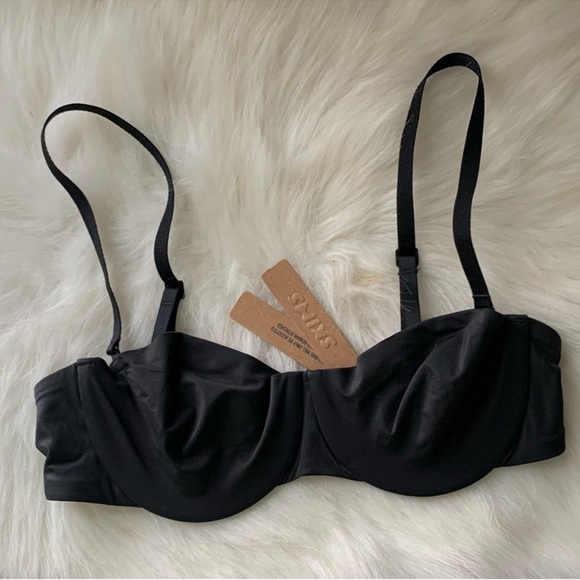 SKIMS | Intimates & Sleepwear | Skims Smoothing Strapless Bra Baban267 ...